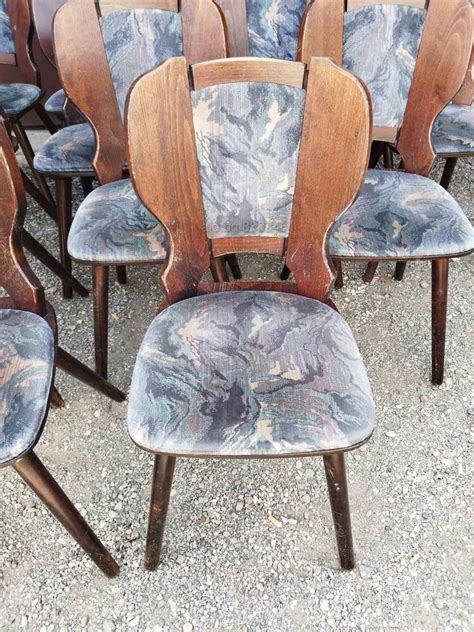 Дървени столове А17 Стол табуретка Мебели за дома и офиса Плевен Цената е за един бро