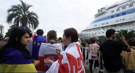 ქართველების პროტესტის შემდეგ რუსულმა კრუიზმა ბათუმი დატოვა Bbc