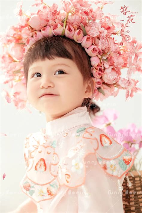 簪花·芳华 1~3岁宝宝 芳妮豆丁儿童摄影 专业拍摄百天照 宝宝照 全家福 亲子照 满月照 周岁照 婴儿照 孕妈照 外景照 艺术照