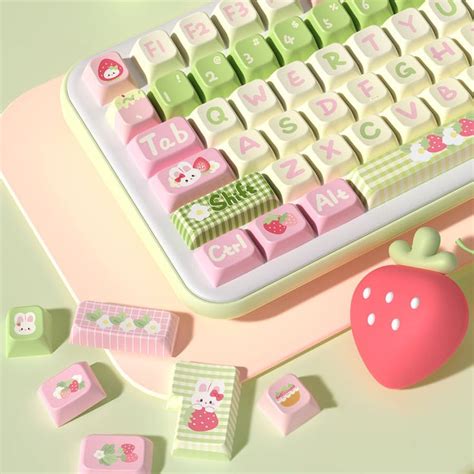 Cute Cartoon Rabbit Strawberry Keycap Set Strawberry Keyboard Kawaii