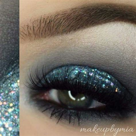 Pin By Jamie Lynn On Hair Nails Make Up Lipstick Makeup Make Up