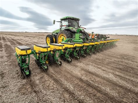 Deere Offers New 1725C Multi Crop Stack Fold Planter AGDAILY