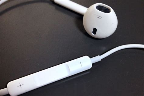 企業キャラクター＆トータルデザイン制作 コポキャラstaff情報発信ブログ Iphoneに付いてるイヤホンって超便利なの知ってましたか？