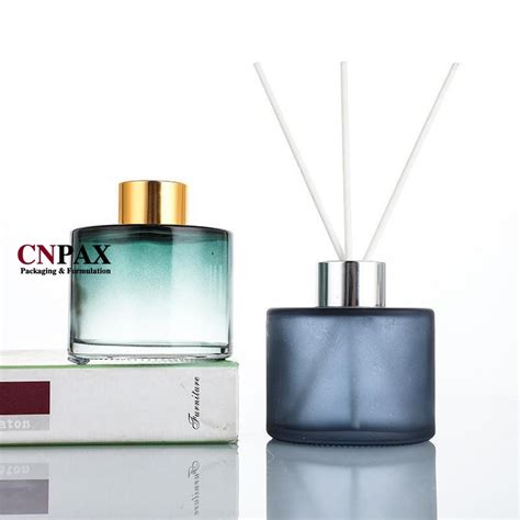 Wholesale Translucent Matte 100ml Cylinder Round Diffuser Bottles With