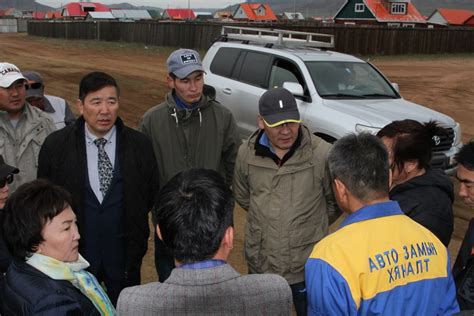 Замын чанарт хяналт тавьж ажиллаж байна