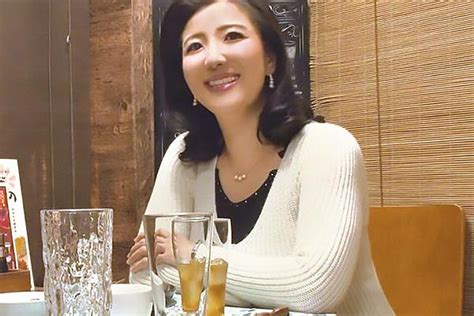 秋吉多恵子 Iカップ爆乳おっぱいの四十路熟女をナンパしてお持ち帰りヤリ部屋で人妻まんこをハメ倒す 無料AV動画