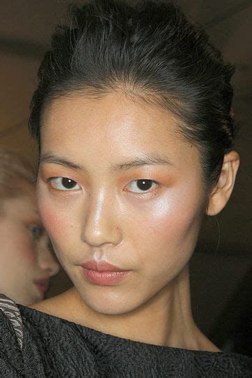 Rising Star Liu Wen Liu Wen Hair Makeup Flawless Skin