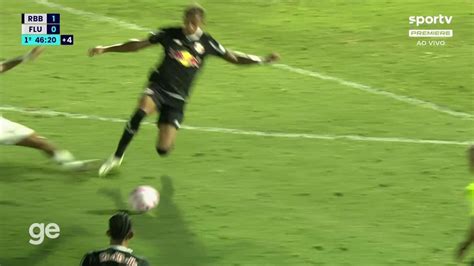 Aos 46 Min Do 1º Tempo Cartão Amarelo De Vitinho Do Bragantino Contra