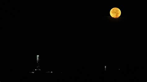 Full Moons In August