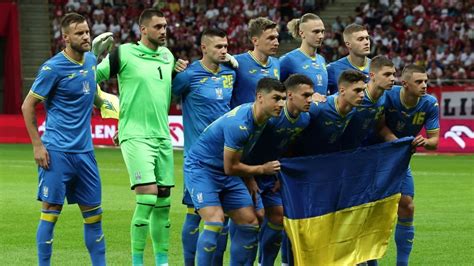 Гол Довбика зберіг шанси України у матчі проти Польщі — відео Новини Live