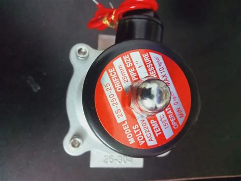 Stainless Steel Solvent Valve Ss 304 At ₹ 2800 In New Delhi Id