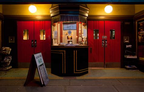 Hollywood Theatre 1935 Entrance Photo Credit Per Creativ Flickr