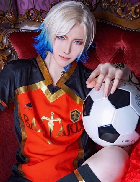 Pin de ChiLu Pít en Blue Lock OTP couple Anime novios Cosplay