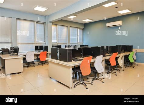 Empty Science Lab Classroom Hi Res Stock Photography And Images Alamy