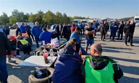 Пътните блокади са вдигнати Енергетици и миньори прекратиха протестите ᐉ Новини Tribune Bg
