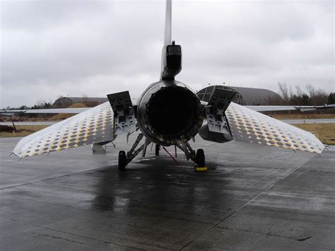 F 16 Block 20 Mlu Walk Around Page 1