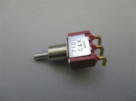 C K Toggle Switch Qty Process Industrial Surplus Corp