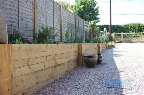Vegetable Raised Garden Bed Fence