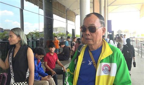 កីឡាករ កីឡាការិនីប៉េតង់កម្ពុជាចេញទៅប្រជែងមេដាយ ជើងឯកពិភពលោកនៅប្រទេសអេស្ប៉ាញ ក្រសួងព័ត៌មាន