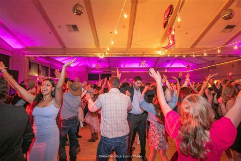 Atascadero To Host 20th Annual Father Daughter Sweetheart Dance