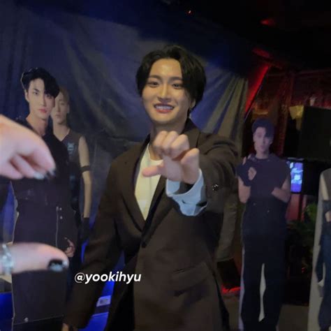 Pin By Beccs On Seonghwa My Only Love Song Entertainment Agencies Pop Up Store