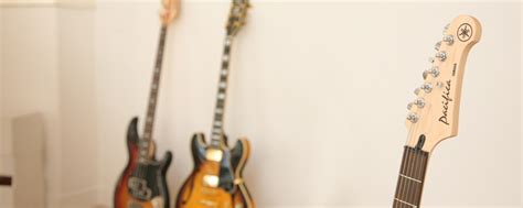 Choosing An Electric Guitar：types Of Strings And How To Choose Which