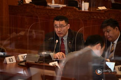 Д Сумъяабазар Буруу рультай машины импортыг хориглох саналыг удахгүй