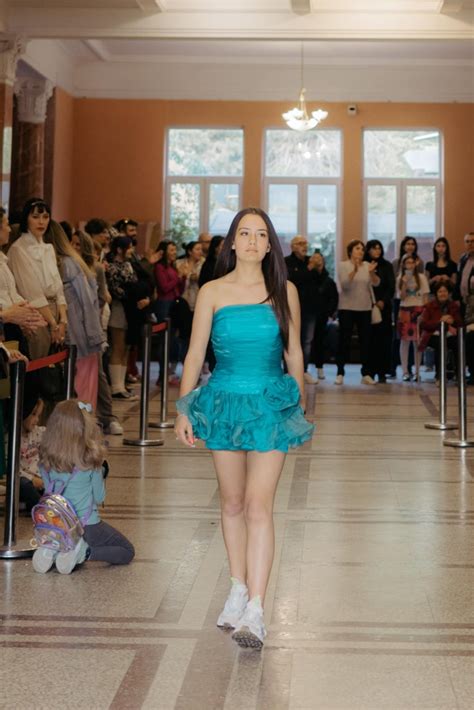 ПГ по облекло Недка Иван Лазарова Русе Творим край река Дунав Професионална гимназия по