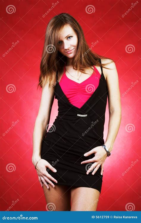 Retrato De Una Muchacha Hermosa Atractiva Imagen De Archivo Imagen De Hermoso Ojos