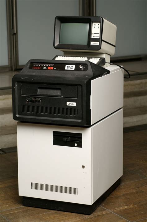 Old Computer Hardware Old Computers Old Technology Retro Radios