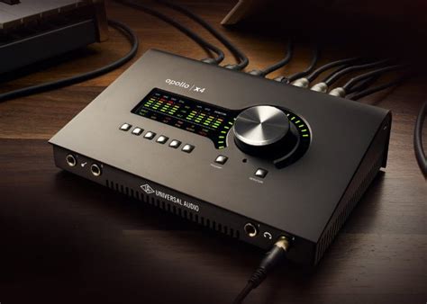 universal audio unveiled new apollo desktop audio interfaces geeky