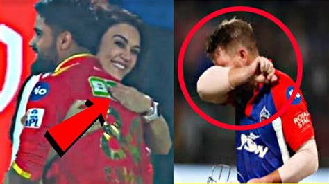 David Warner badly crying when Preity Zinta hug prabhsimran after win the match against DC ...