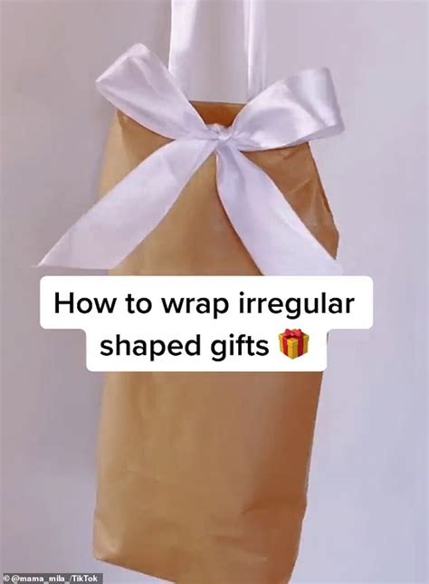 How To Wrap Your Christmas Presents Like A Pro Mama Mila Mum S Simple Video Wows Millions