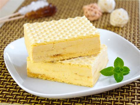 Мороженое с соленой карамелью