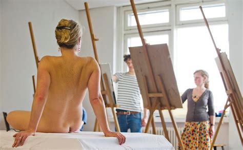 Angry Mom Says Daughter Must Perform NAKED To Pass Class At University Of California TRPWL