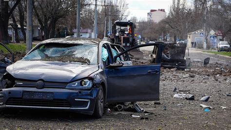 Фото наслідків російського обстрілу Миколаєва Читайте на Ukr Net