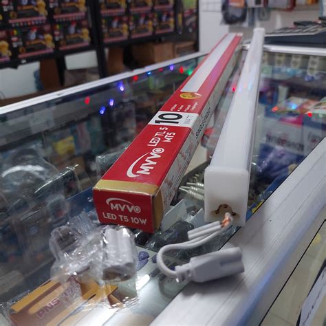Jual Lampu Tl Myvo Watt Led Tube T Neon Warna Warni Cm Cm Shopee Indonesia