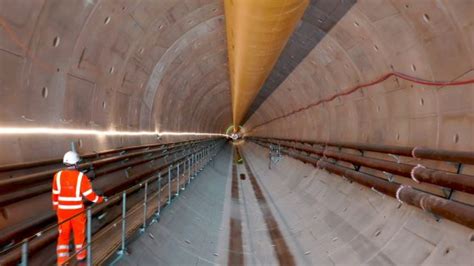 Hs2 Twin Tbms Hit Milestone On Chilterns Tunnel New Civil Engineer