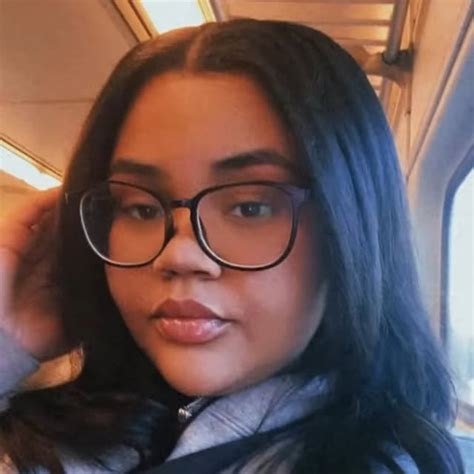Alexis (@alexis.vlogzz) • Threads, Say more