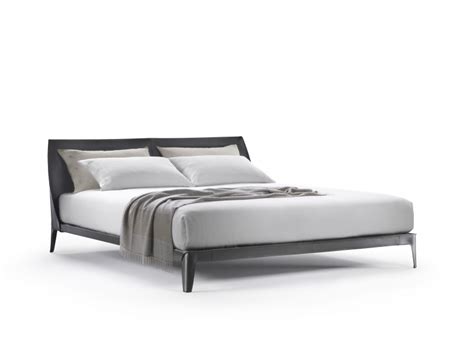 Chair Isabel Flexform Takuya Fujita