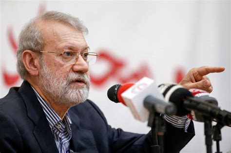 تکذیب شایعه سپردن پرونده مذاکرات به علی لاریجانی