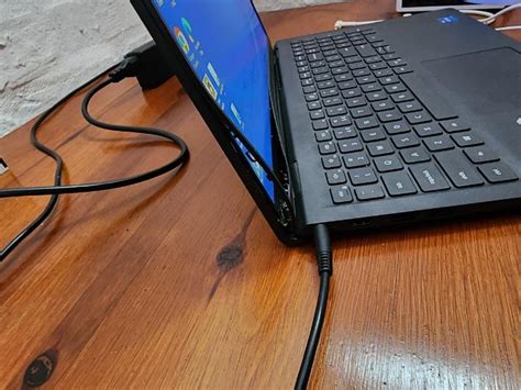 Dell Inspiron Screen Breaking At Hinges Dell Technologies