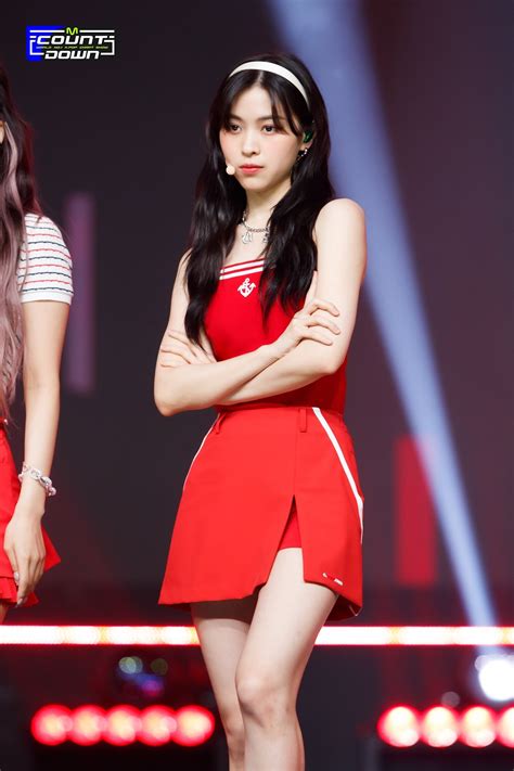 220728 Itzy Ryujin Sneakers At M Countdown Kpopping