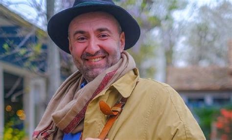 „მივიღე მეილი იურისტისგან რომ ანდერძში ვარ მოხსენიებული“ რას წერს ზურა შევარდნაძე გურიის