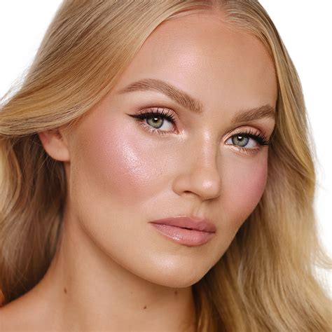 Pale Skin Makeup Makeup Look
