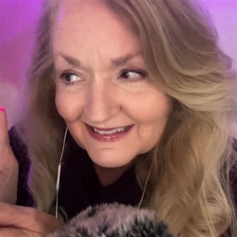Asmr Sharing My Nighttime Skin Care Routine With You Rea Moon Asmr Qobuz