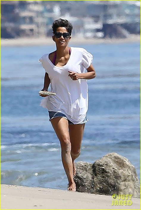 Photo Halle Berry Olivier Martinez Malibu Beach Time With Nahla Photo Just Jared