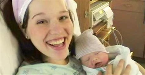 როდესაც მისი შვილი დაიბადა ეგონა რომ ბედნიერი ცხოვრება ელოდა მაგრამ