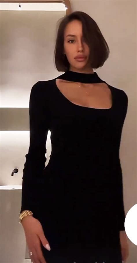 «Самая сексуальная девушка Тимати Валентина Иванова в нижнем белье очаровала фанатов Voice