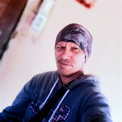 อีสานมหานคร สุรินทร์ เมืองคำขวัญงาม สุรินทร์มิได้เป็นเพียงแค่จังหวัดหนึ่งในภาคอีสาน หากแต่